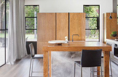 Beatrix Rowe designs a light-filled interior for this Melbourne home ...