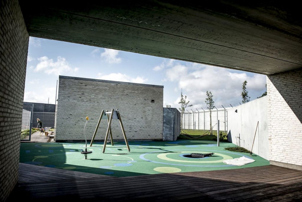 Design and violence: can architecture contribute to offender ...