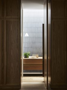 Beatrix Rowe designs a light-filled interior for this Melbourne home ...