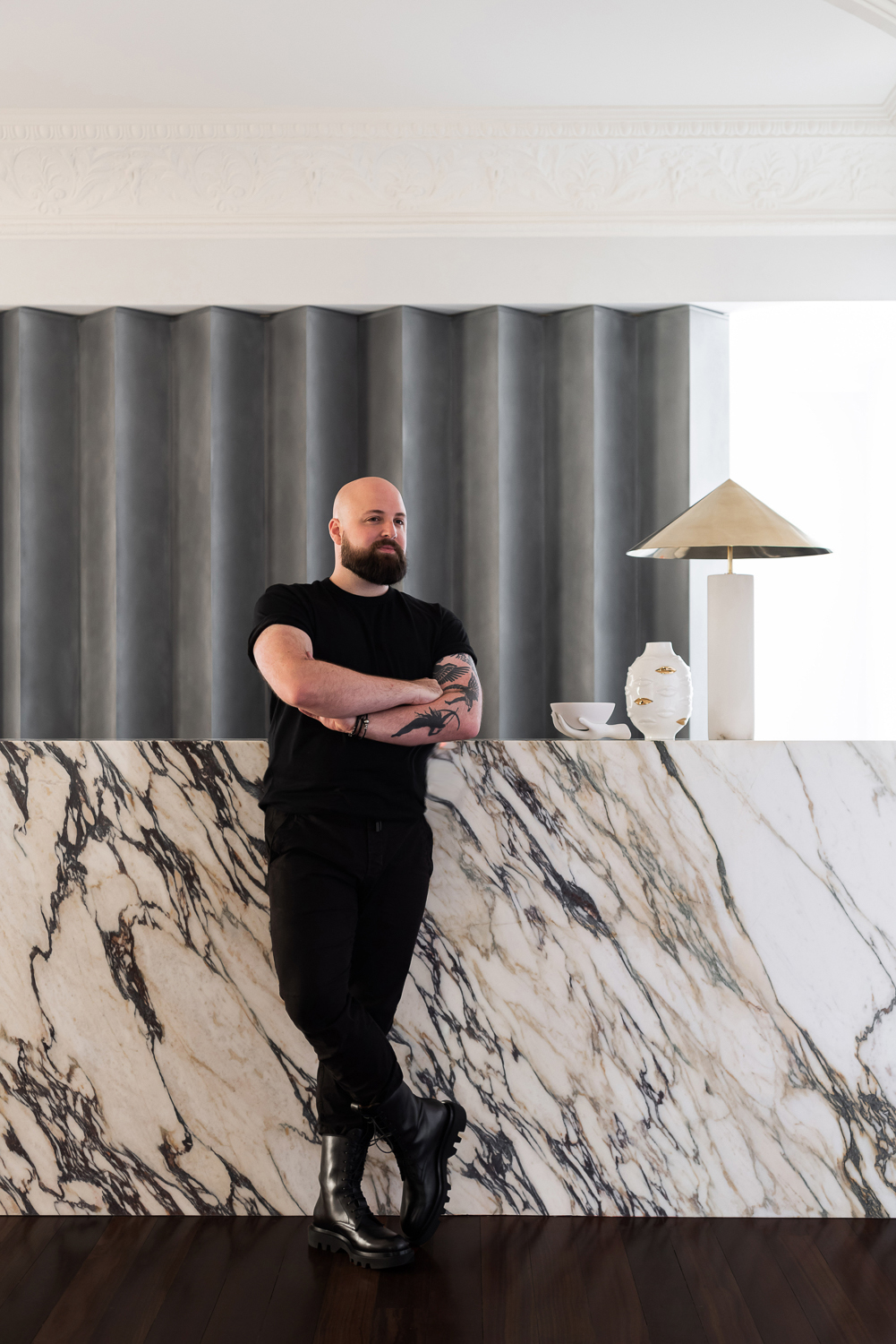 Hand-troweled plaster walls and marble feature in Perth clinic by NGID ...