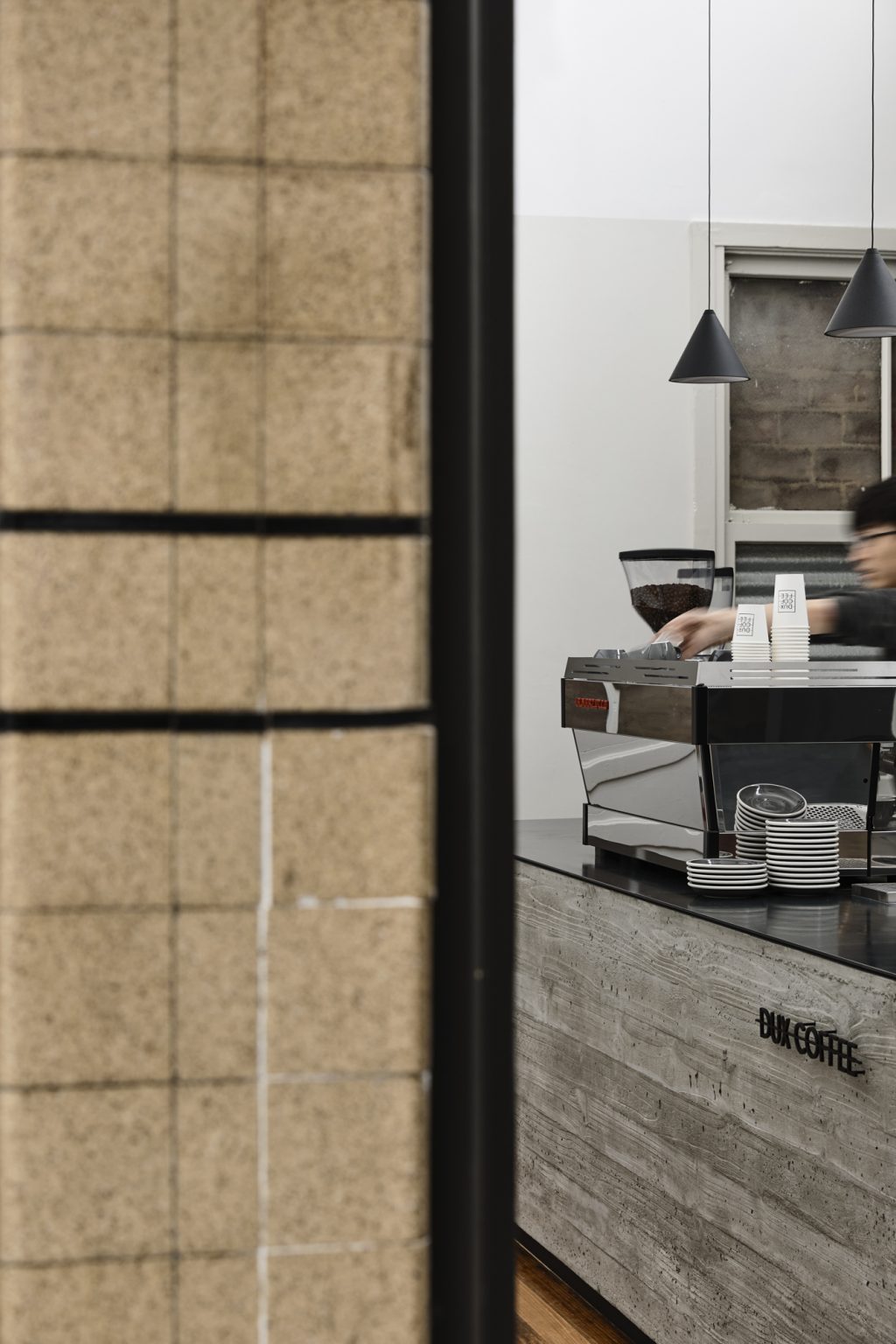 "Monolithic" concrete bar features in tiny coffee shop from Pierce ...