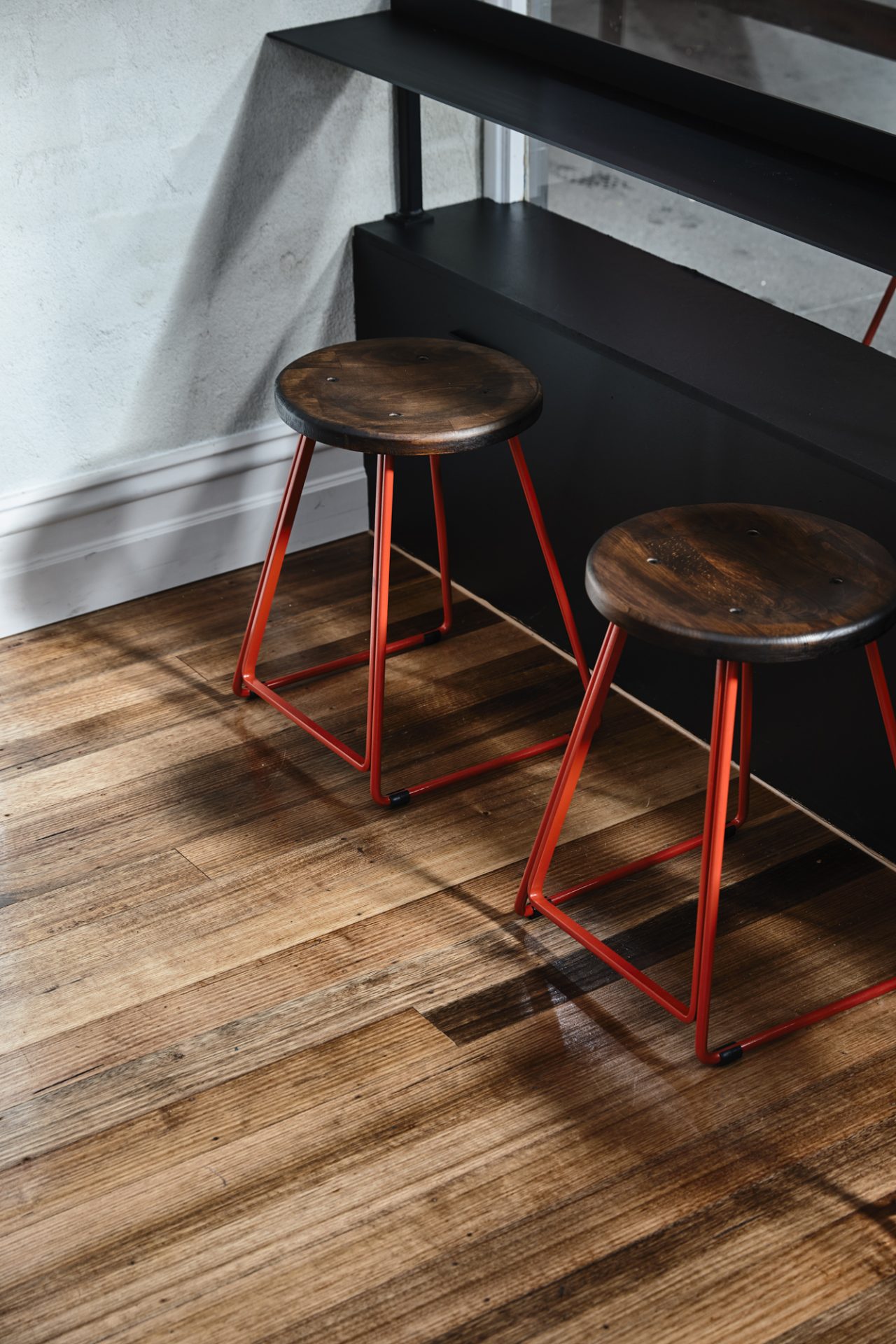 "Monolithic" concrete bar features in tiny coffee shop from Pierce ...