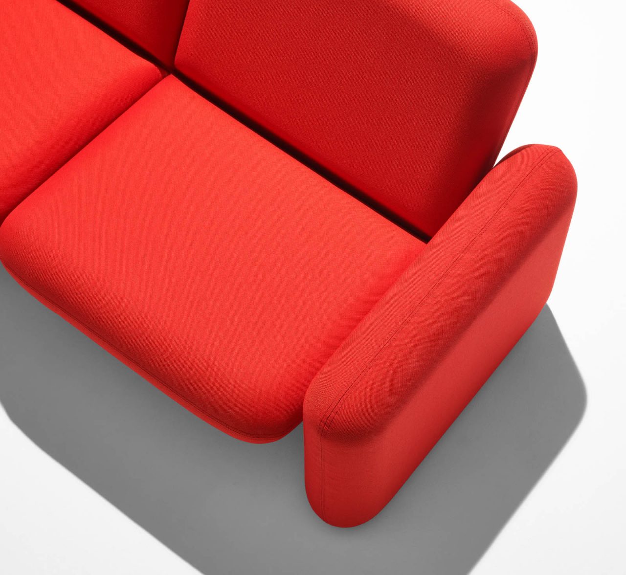 Herman Miller reissues Ray Wilkes’ iconic Chiclet sofa for a new ...