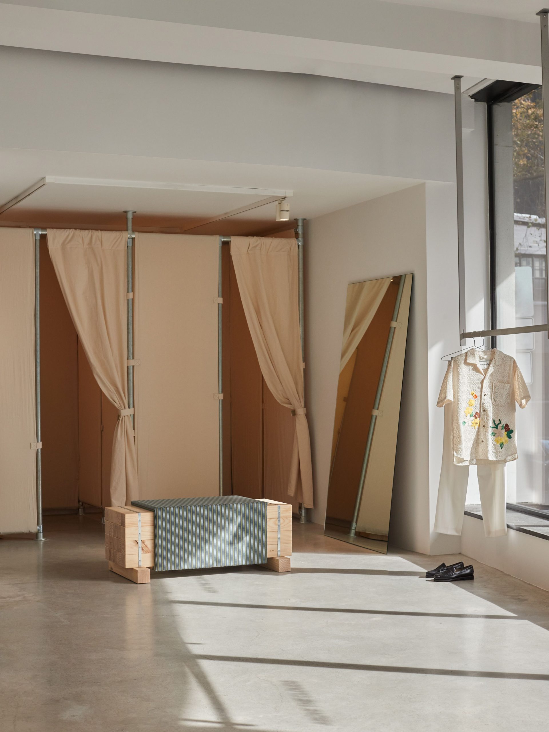 Demure and delineated retail store by Pattern Studio - Australian ...