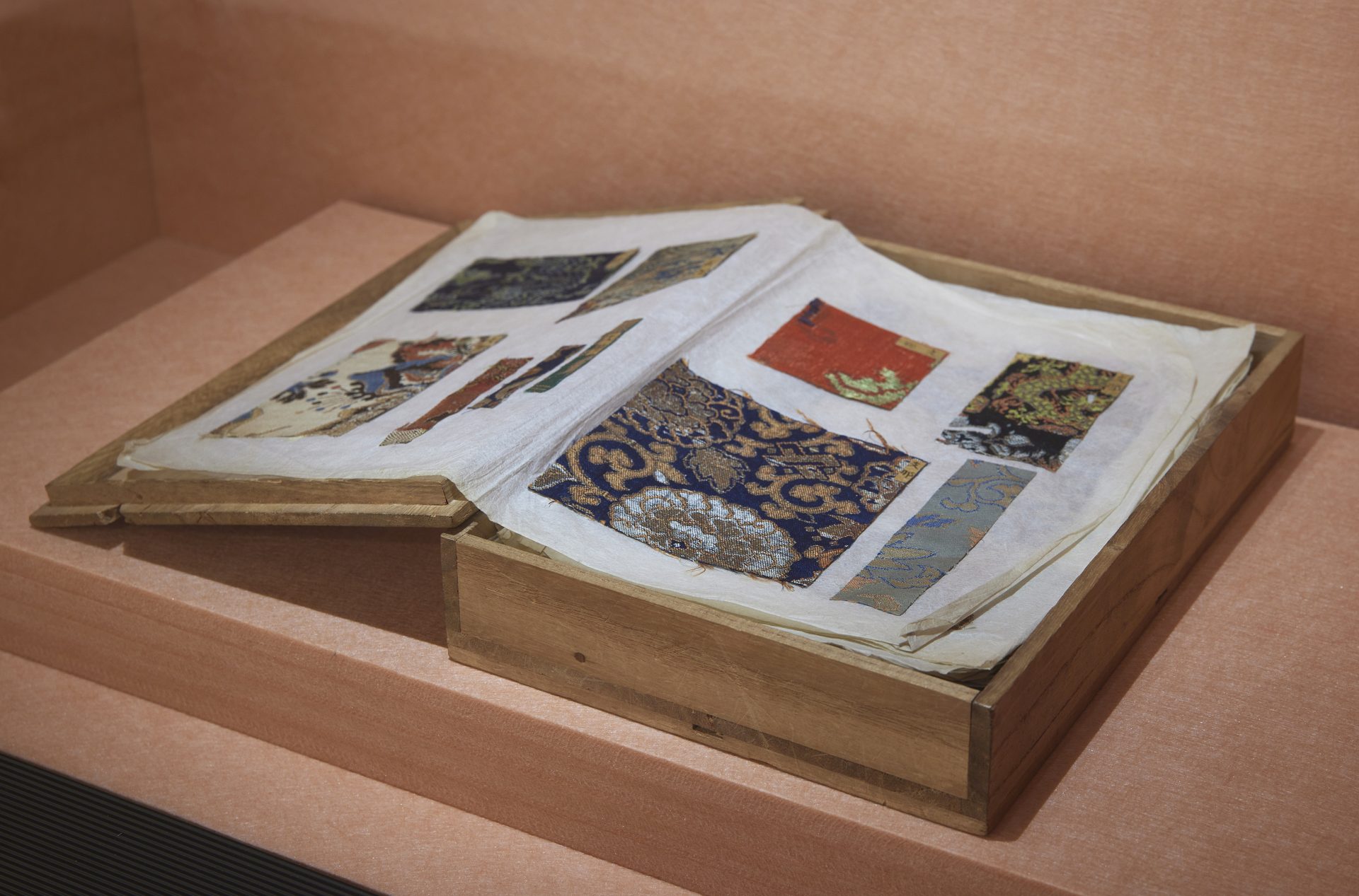 The Global Life of Design at the NGV, a voyage through the history of ...