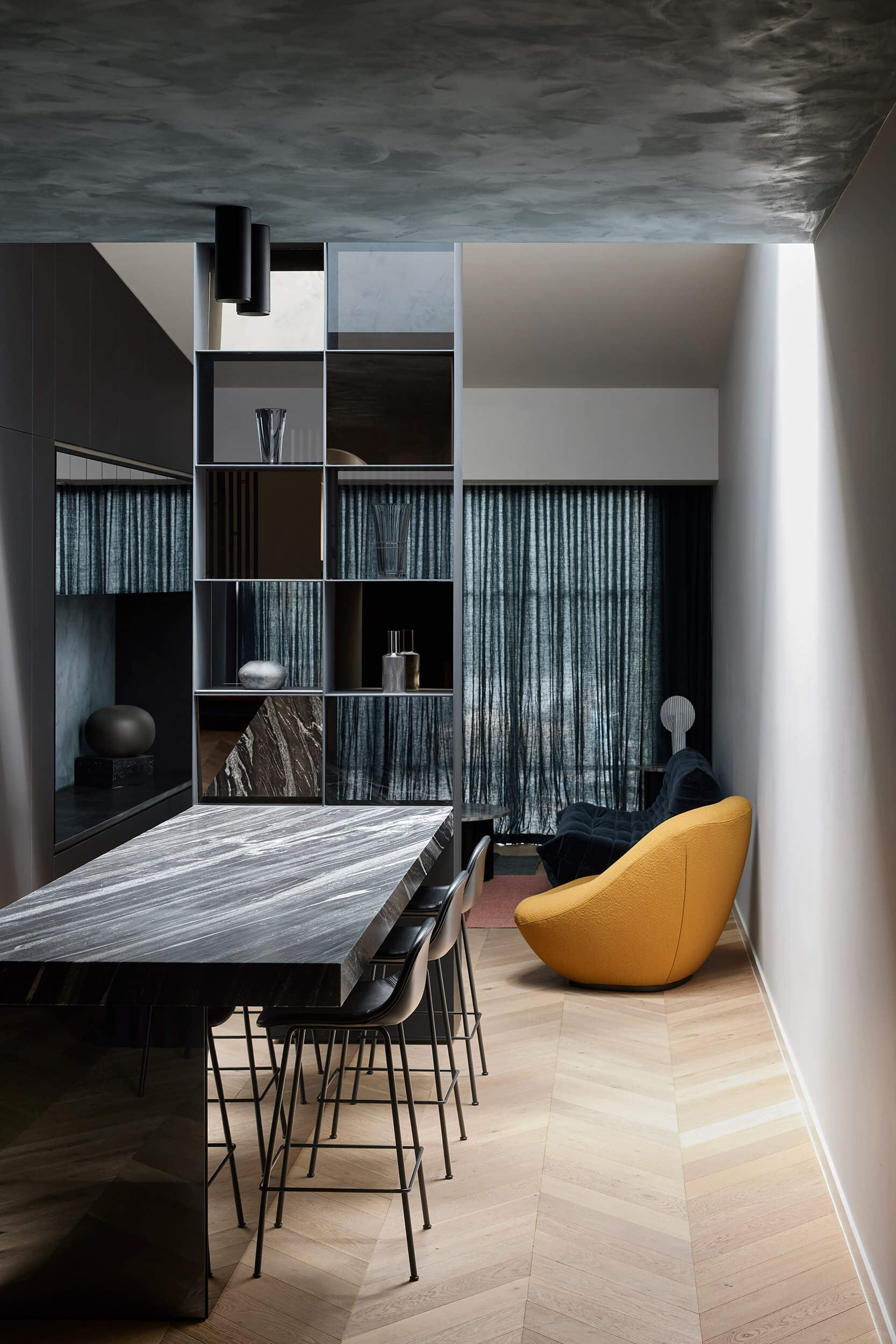 Blending history and modernity: Villa Italia by Splinter Society ...