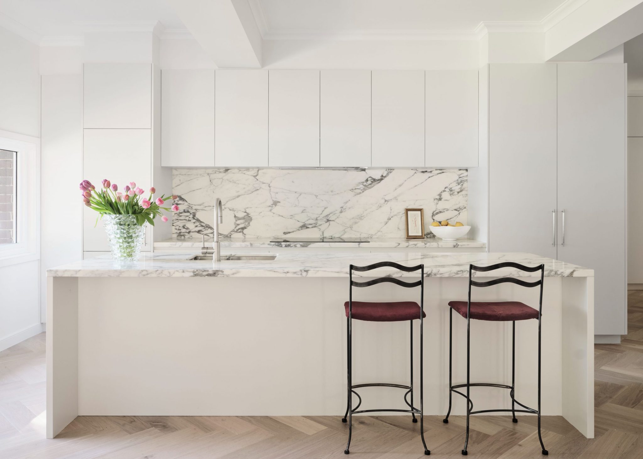 The balance between contemporary and classic design – Alex Morrison Interiors - Australian ...