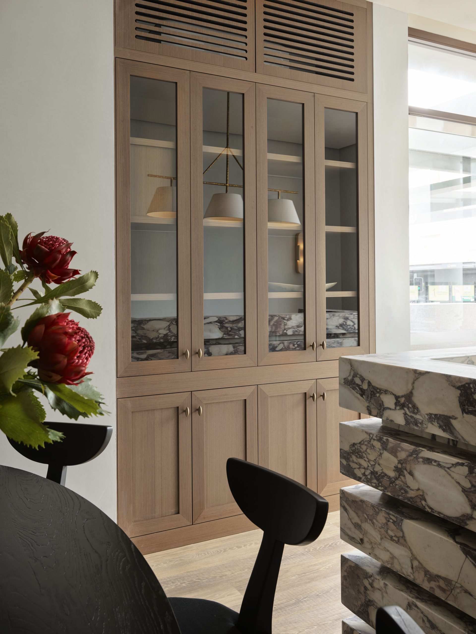 Smac Studio designs a luxurious and modern reception area in Rose Bay ...