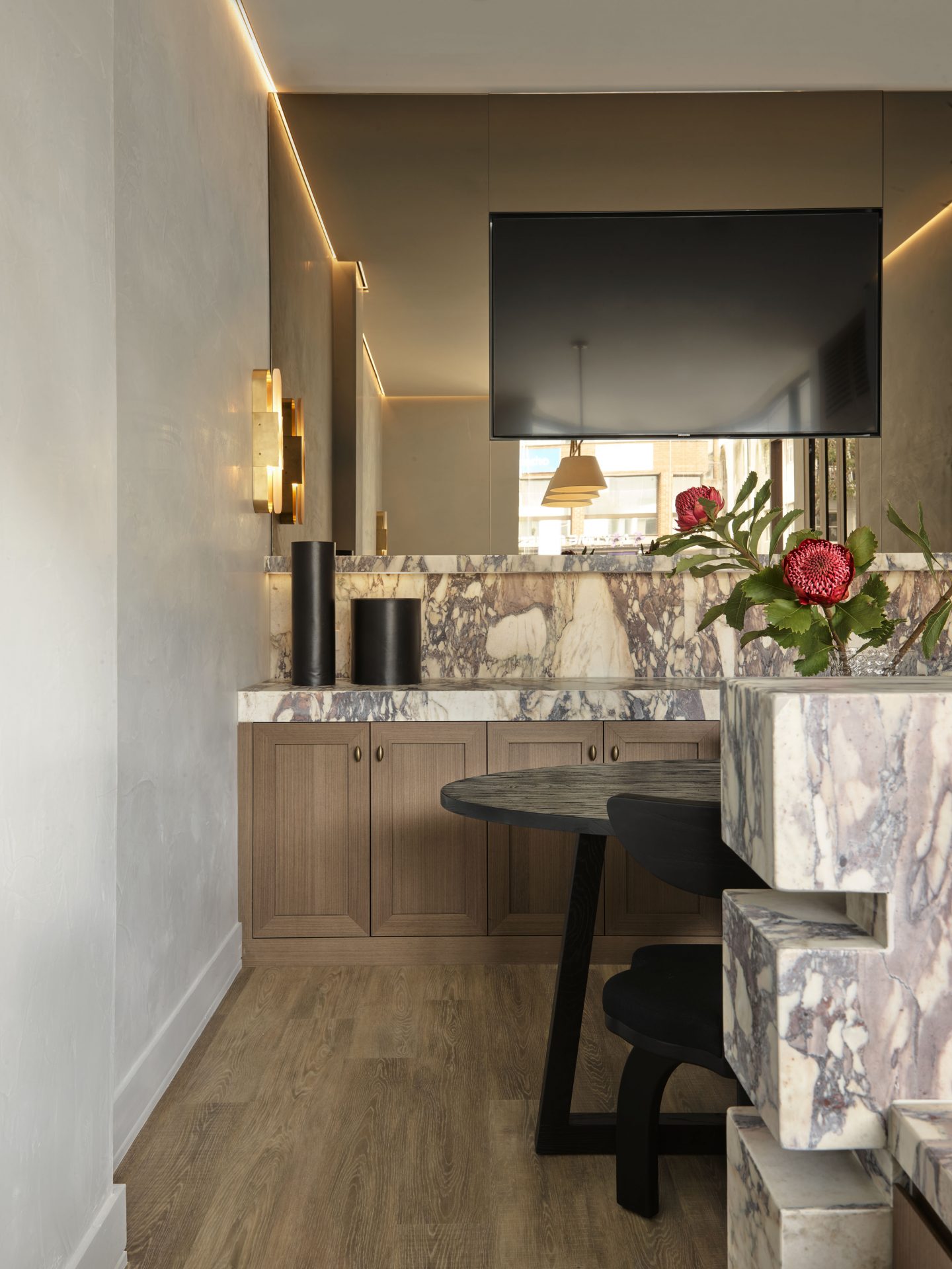 Smac Studio designs a luxurious and modern reception area in Rose Bay ...