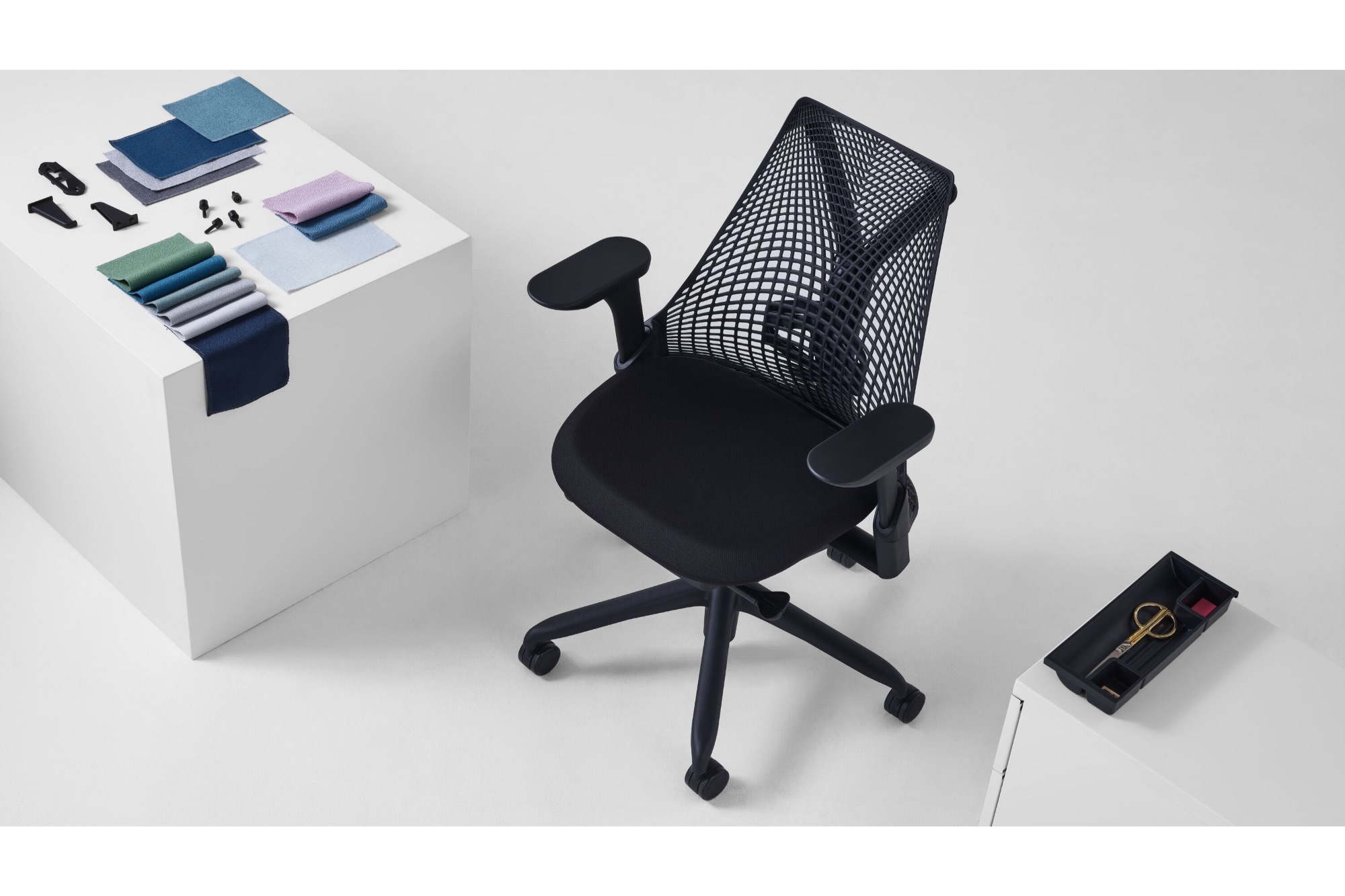 Herman Miller’s recently upgraded Sayl chair recycles ocean-bound ...