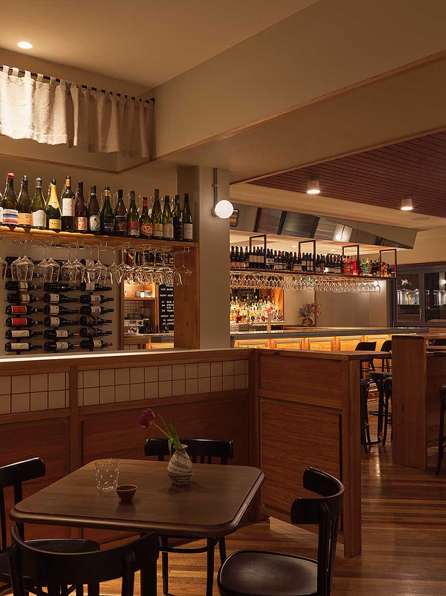 Folly’s Bar and Bistro - Australian Design Review