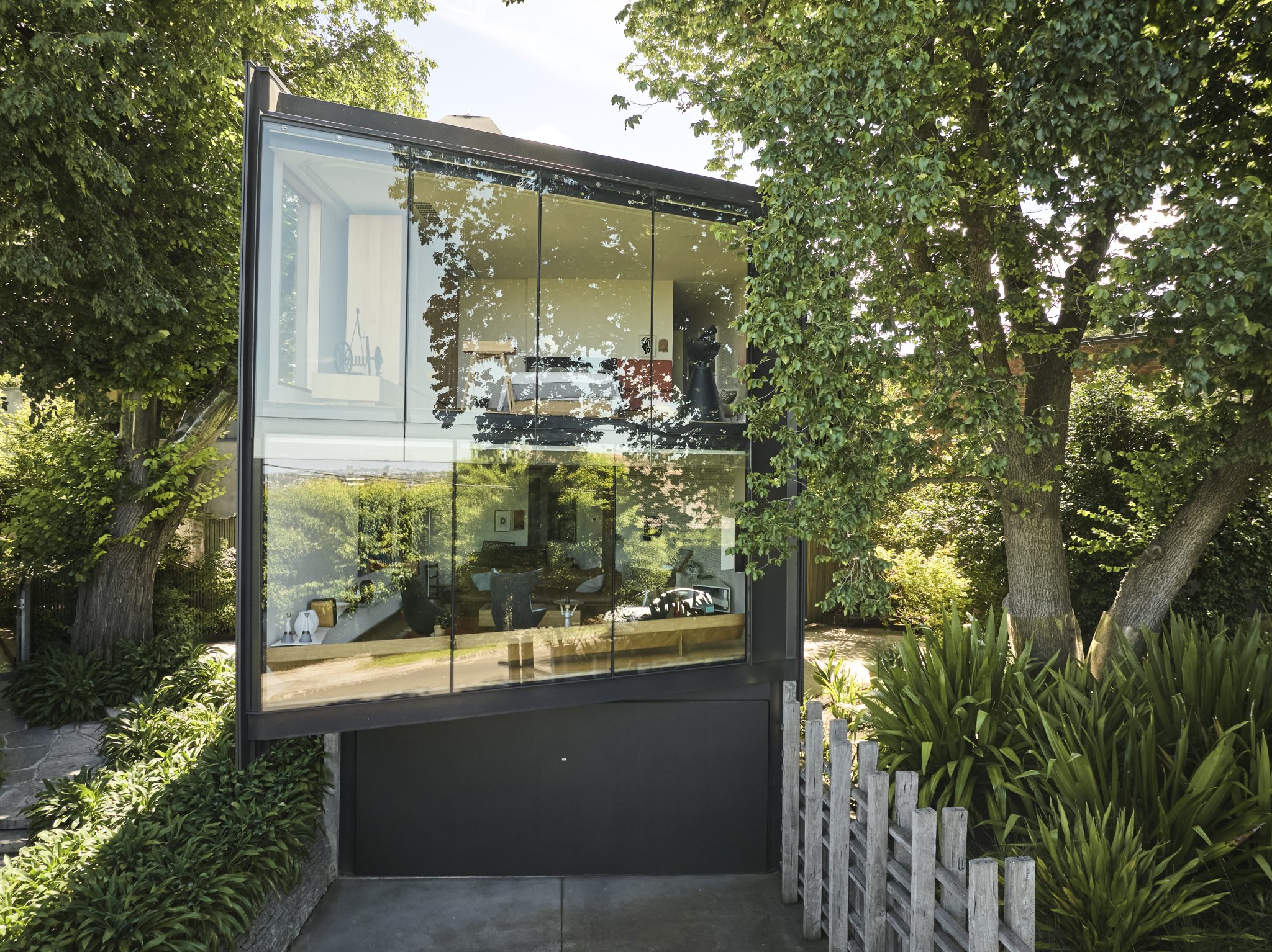 John Wardle’s Kew residence hits market - Australian Design Review