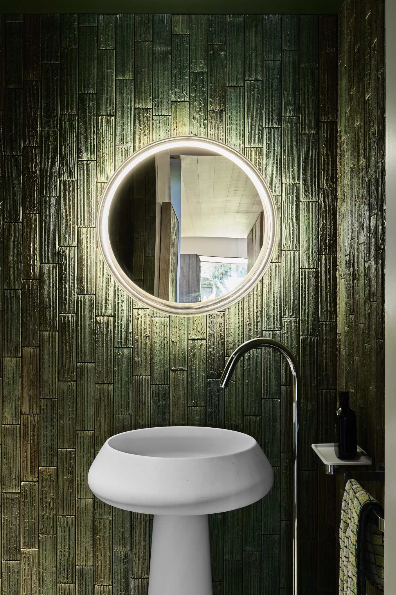 John Wardle’s Kew residence hits market - Australian Design Review